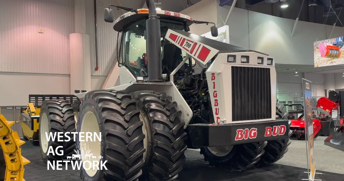 Big Bud Tractor Unveiled at Con Expo